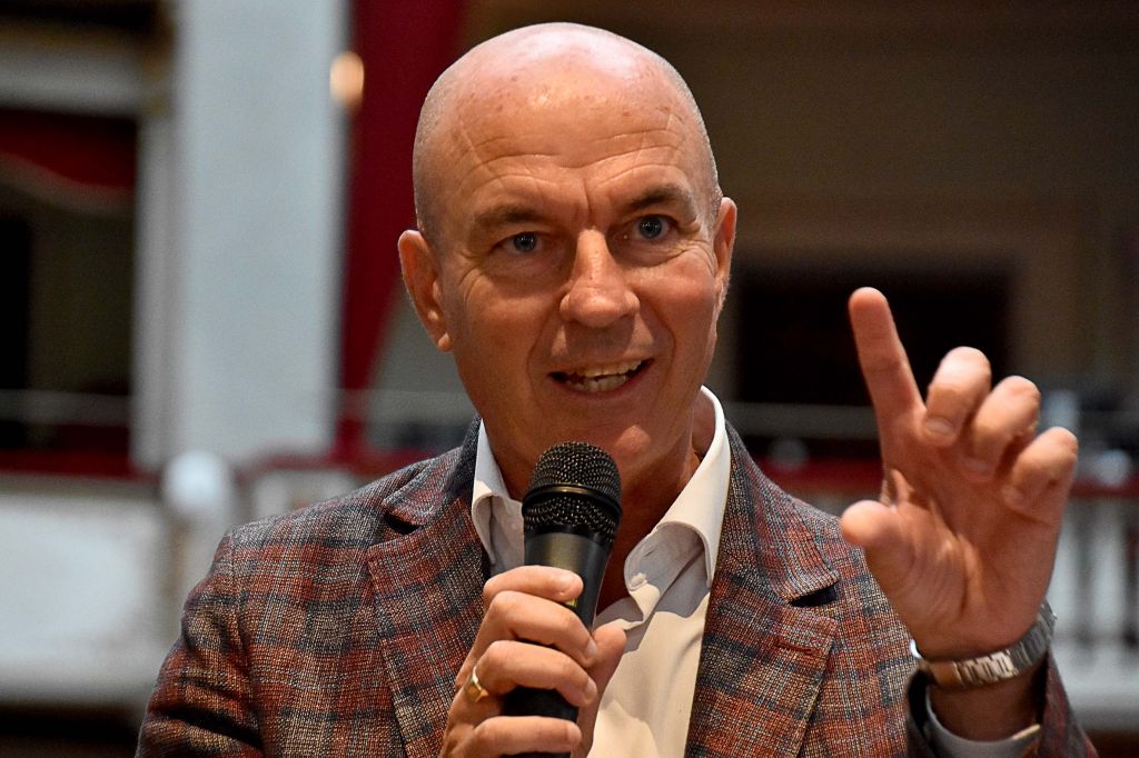 Salvetti annuncia fake news su di lui e Romiti risponde - Livornopress ...