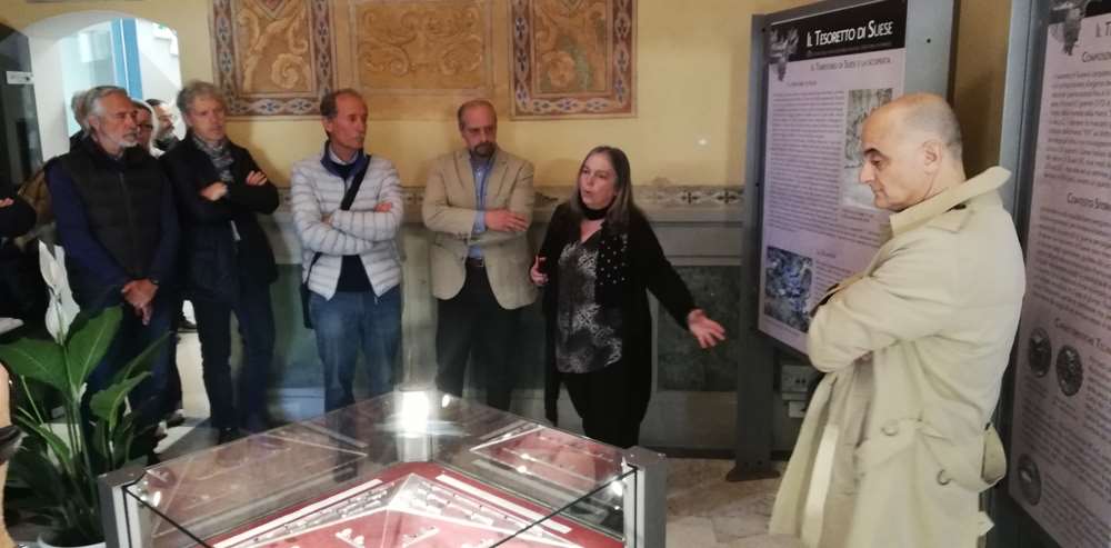 “Il tesoretto di Suese”, 175 denari in argento di epoca romana ...